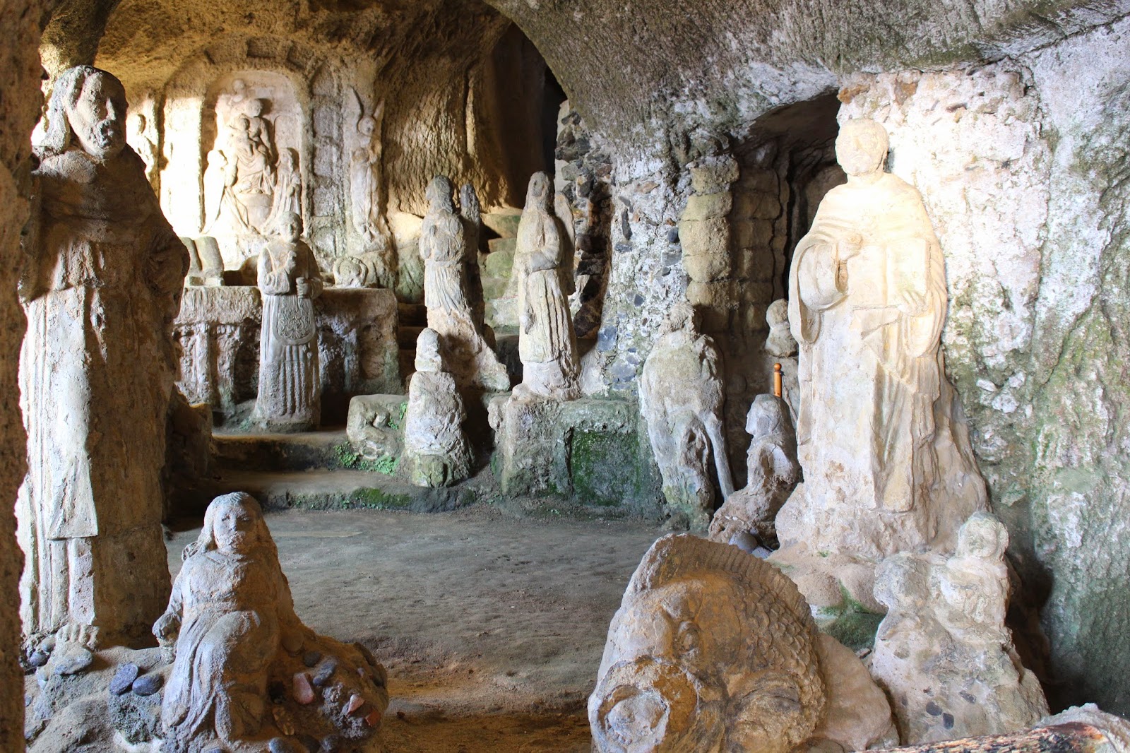 Chiesetta di Piedigrotta “Museo Civico “, Pizzo - Italia.it